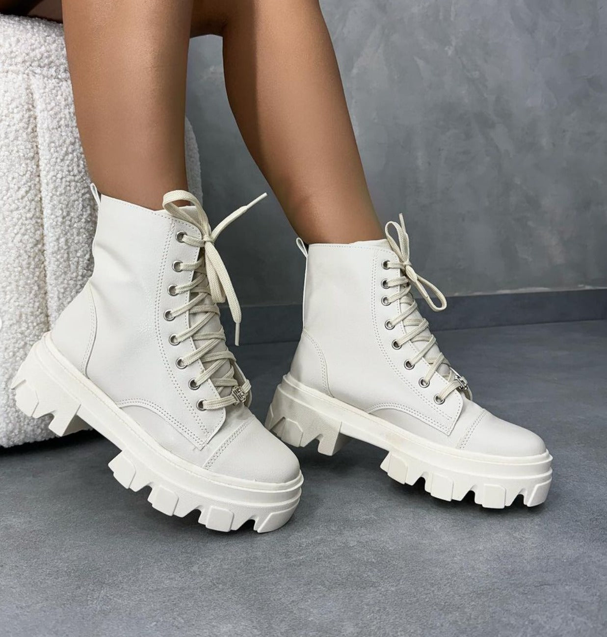 Coturno Feminino – LINDA E LEVE